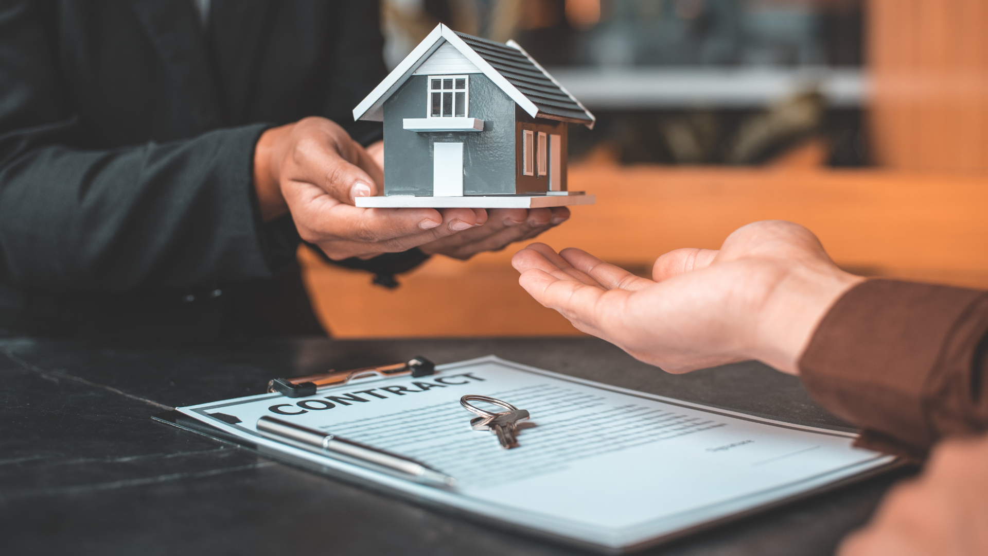 Co-Signer vs. Guarantor | Mortgage Broker Store